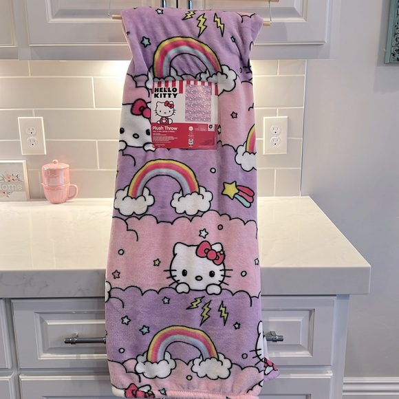 Hello Kitty | Bedding | Hello Kitty Plush Throw Blanket 5x70 Purple ...